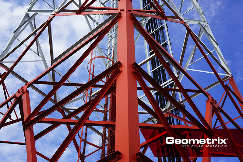 Estructura Especial Para Sector de las Telecomunicaciones - Geometrix ...